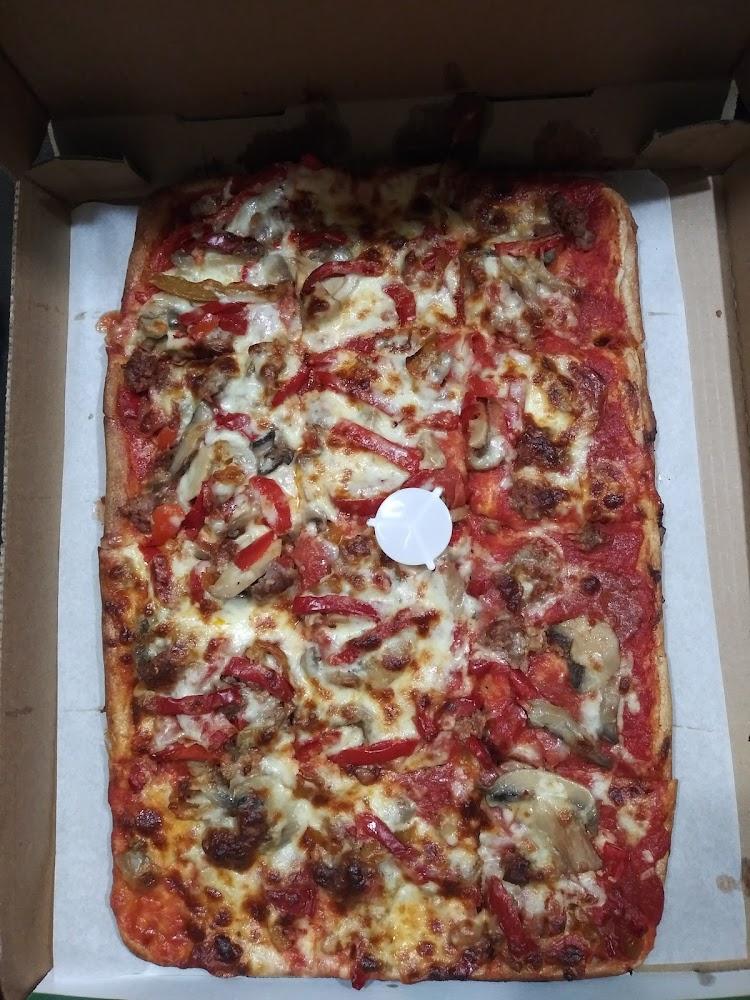 Austintown Ianazone's Pizza - Pizza restaurant in Youngstown, OH
